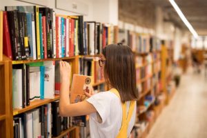 Book Spine: Elements & tips to design.